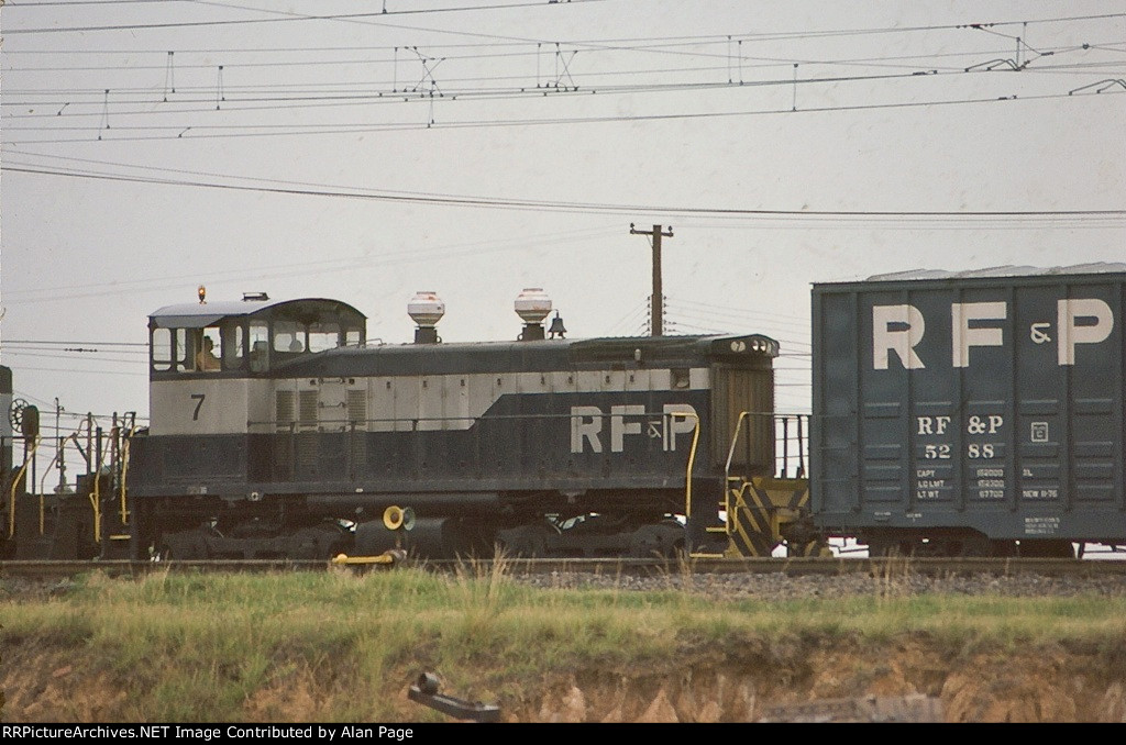 RF&P SW1500 7